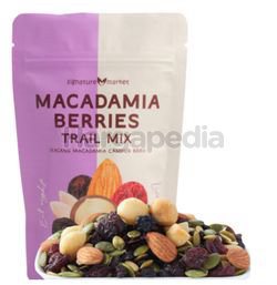 SIGNATURE MARKET Macadamia Berries Trail Mix 120gm